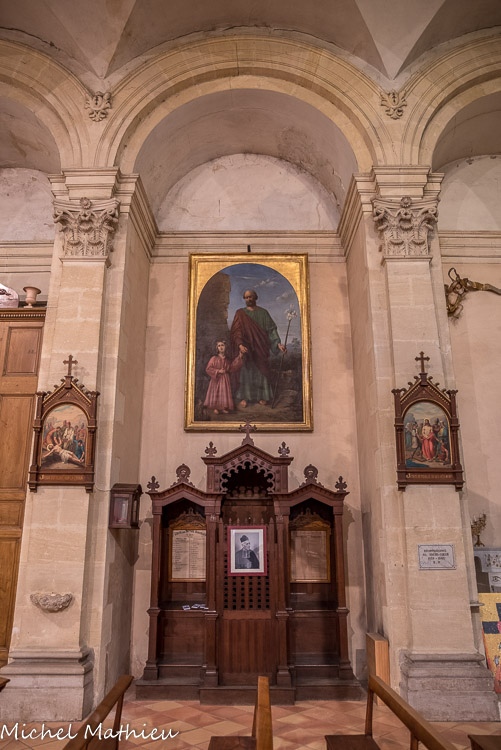 Auriol. L'èglise. Toile représentant St Joseph et Jésus. Sur le ...